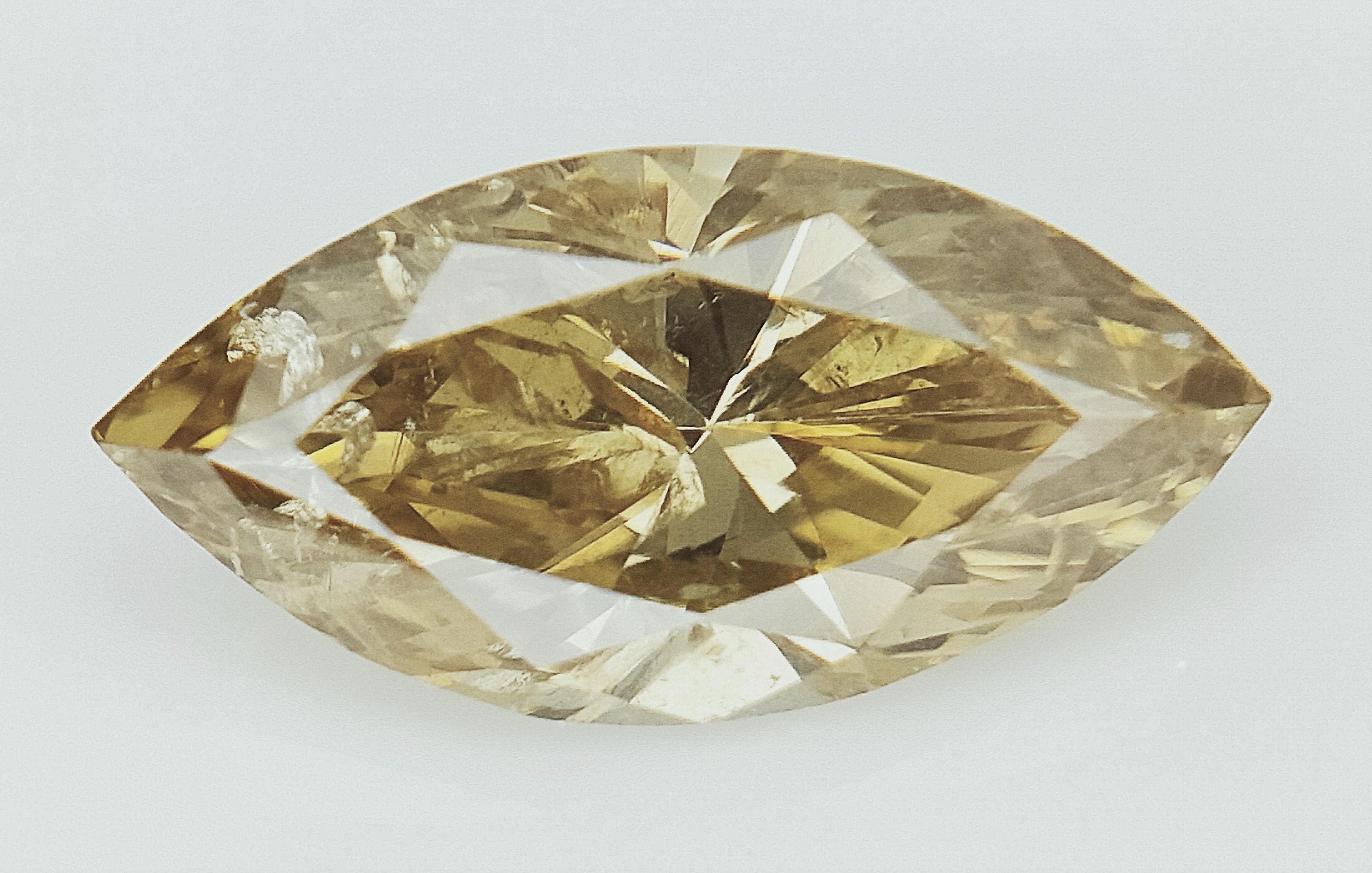 Real Colored Diamonds