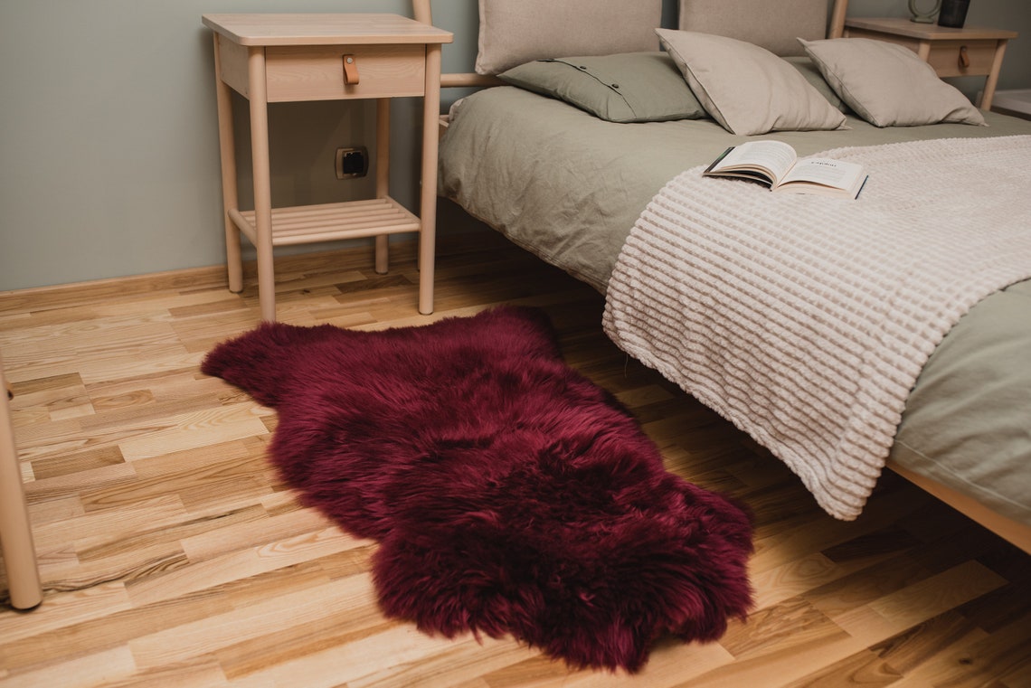 Burgundy / Red Dyed Sheepskin Rug Rugs Amazing Sheepskin Sheep Skin ...
