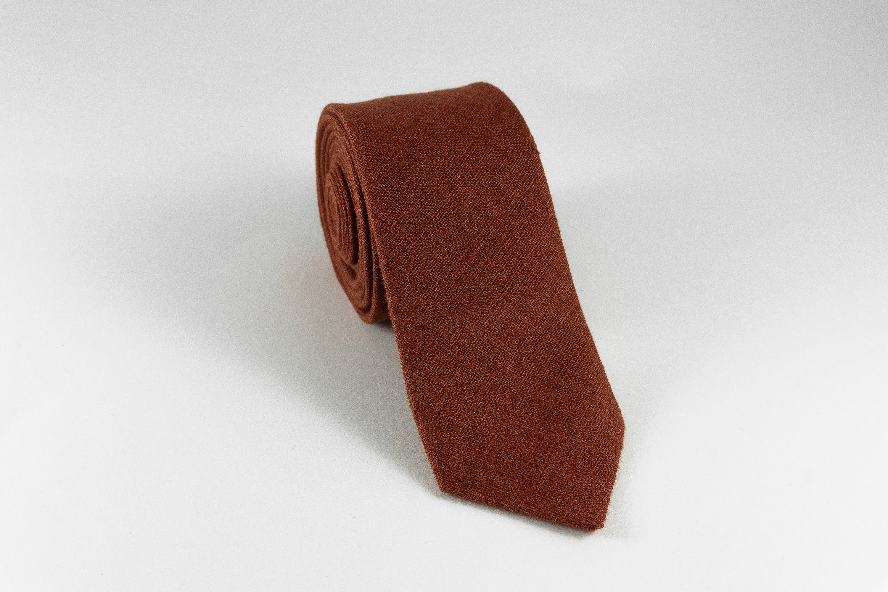 Rust color linen wedding necktie / Groomsmen necktie for | Etsy