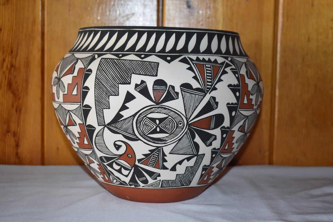 Large Hand Painted Fine Line Ceramic Acoma Olla/made by Roberta ...