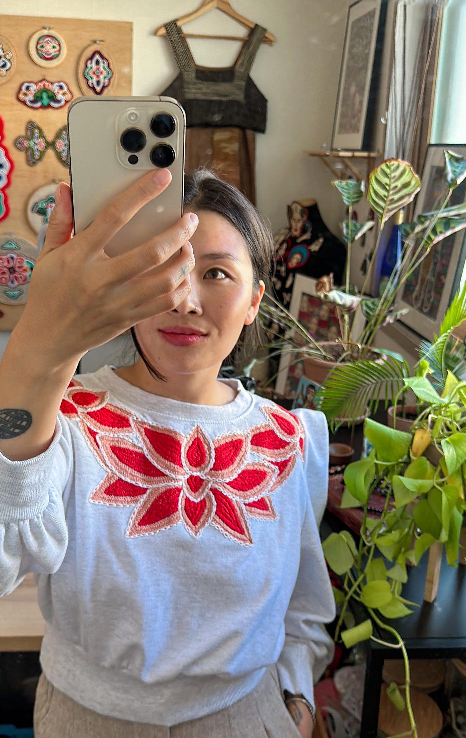 Hand-embroidery on Puff Shoulder Sweater, Floral, Customized Sweater ...