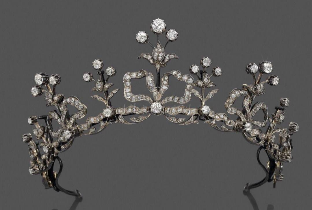 This Christmas Season Special Crown With American Diamond, 925 Sterling ...