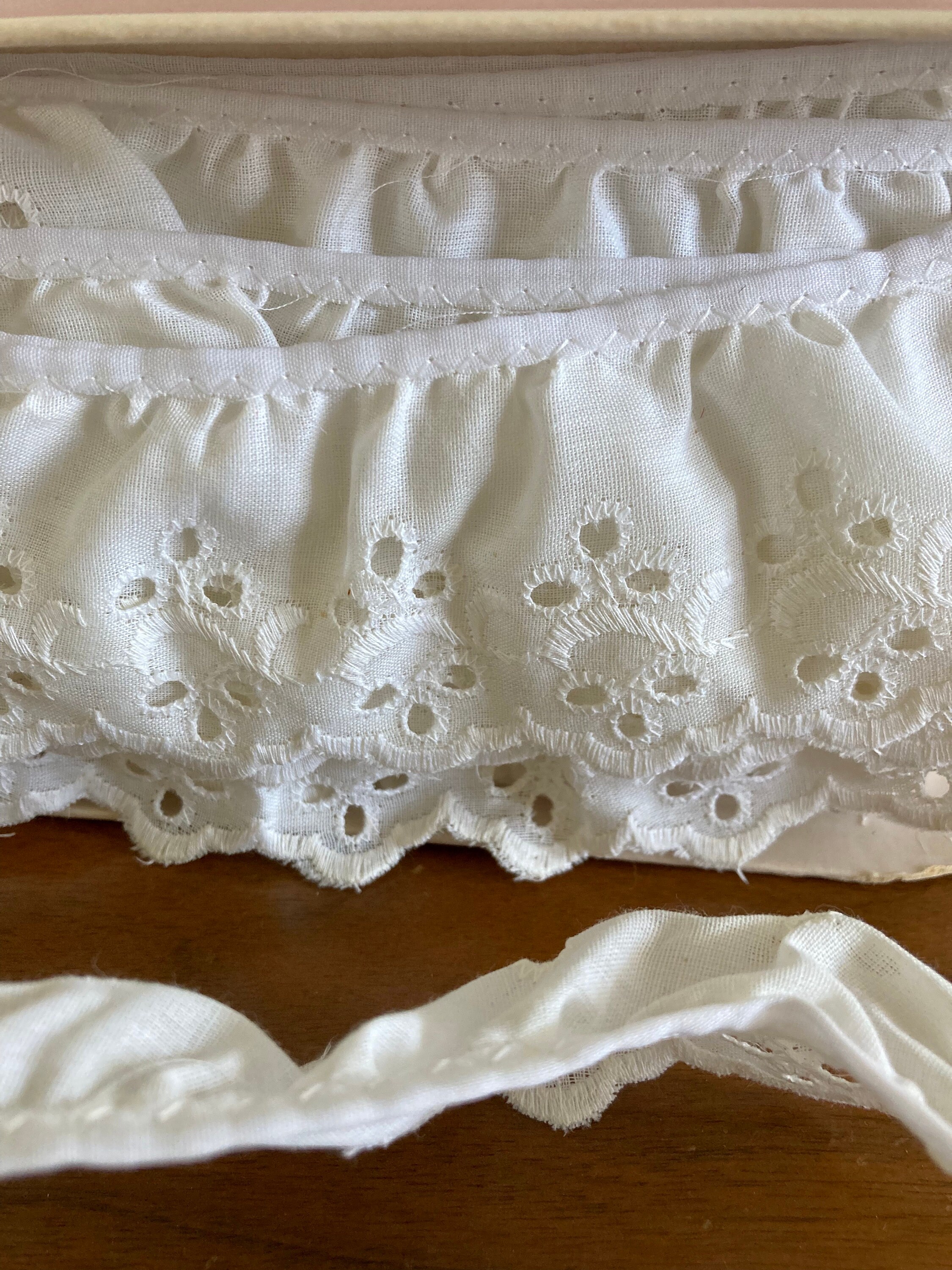 2 Inch IVORY Gathered Eyelet Lace Trim Vintage Ruffled - Etsy