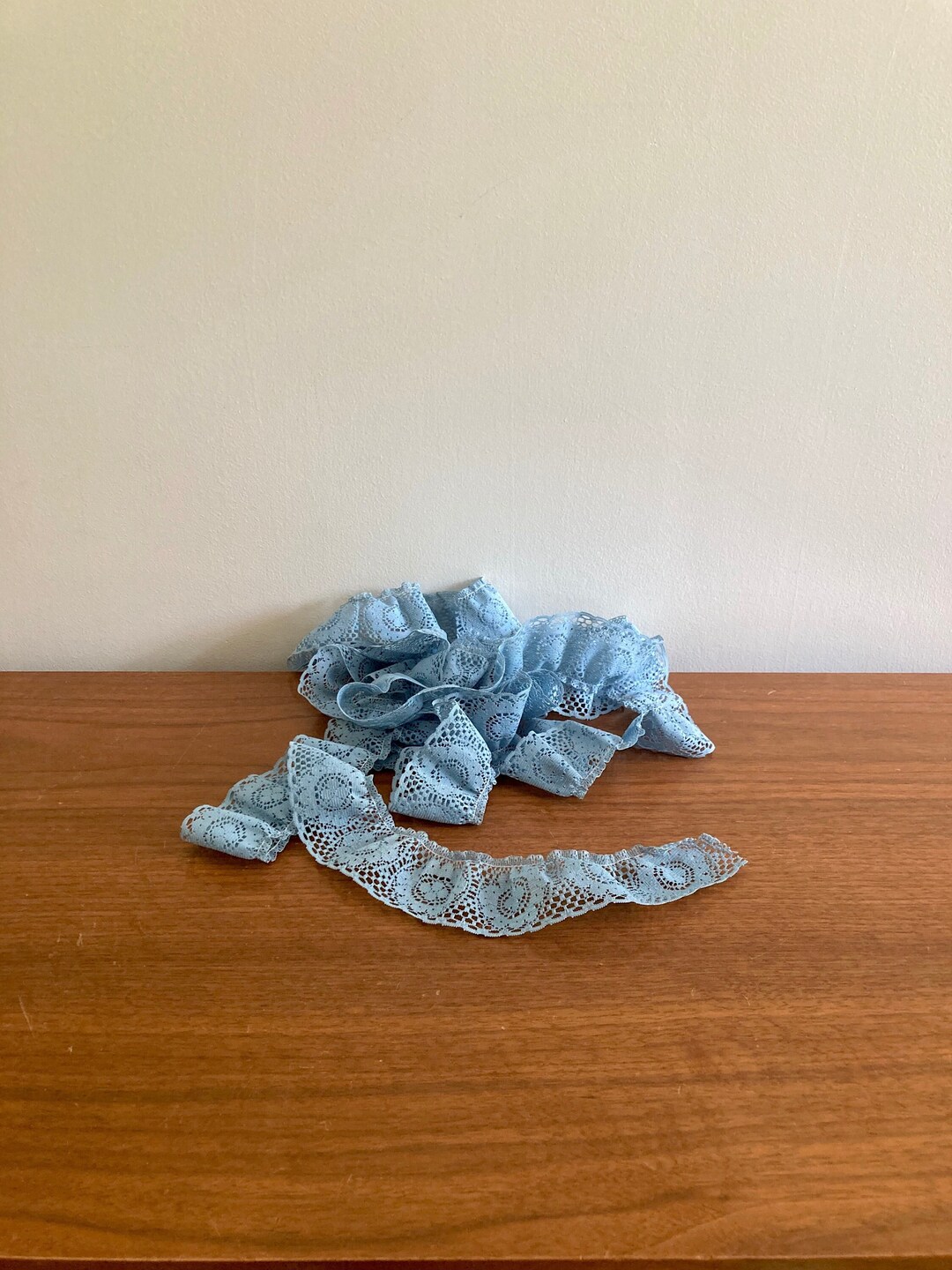 3 Yds Vintage Dusty Blue Floral Lace Trim: 2" Retro Rose Medallions - Etsy