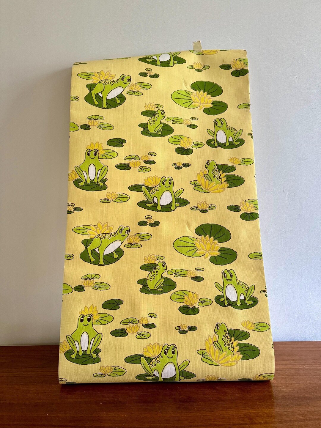 Original 60s70s Frog Wallpaper | Vintage Sears Wallpaper | Retro Frog ...