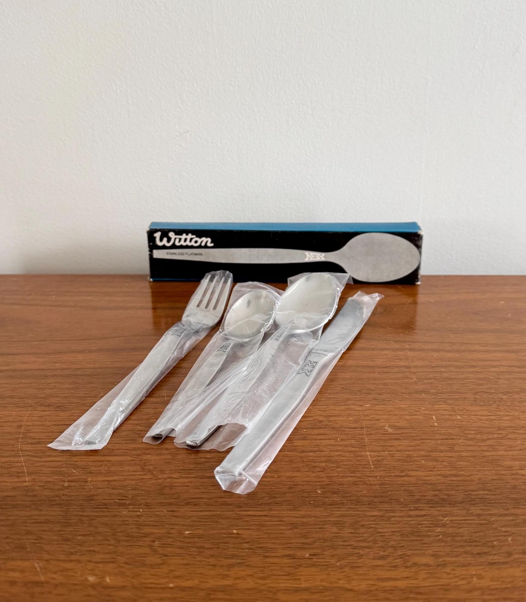 FIVE SETS 20 Piece Witton Stainless Flatware Replacement Set: Embossed ...