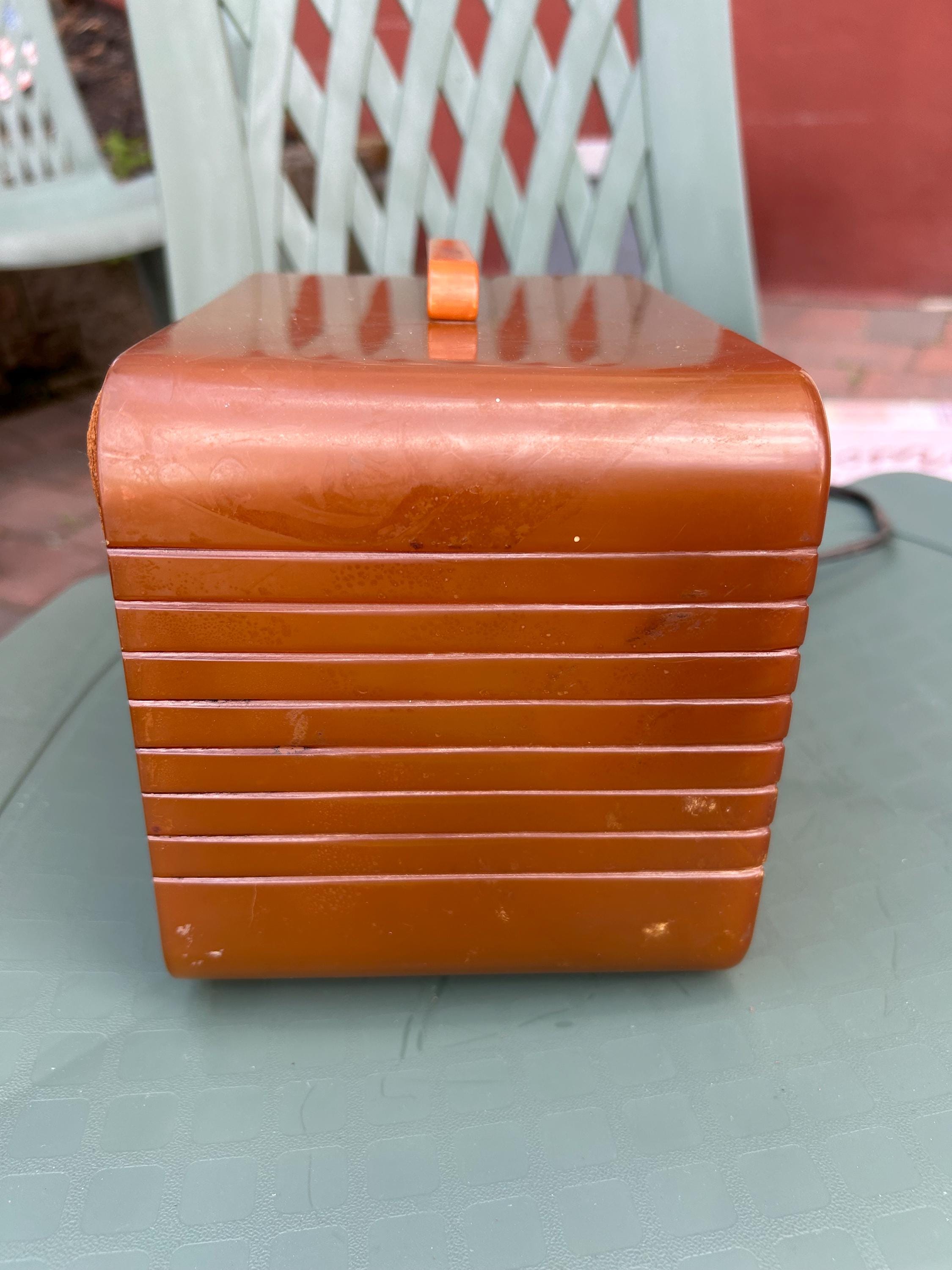 Fada Model 115 Catalin Bullet Radio - Etsy