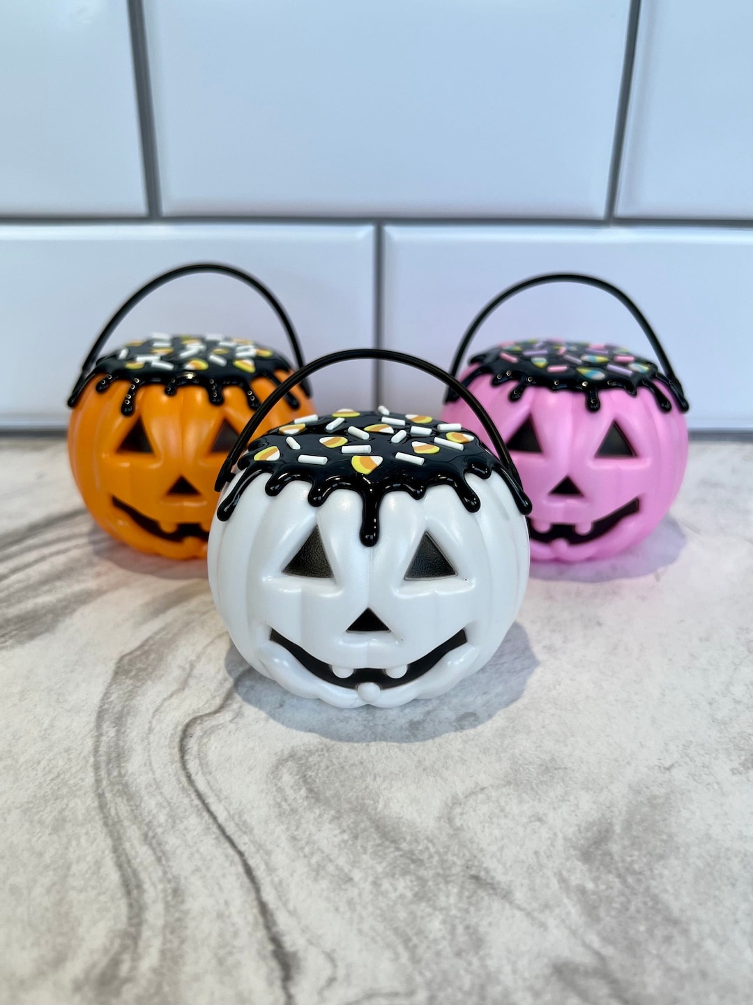 Mini Jack-o-lantern Candy Buckets With Fake Drizzle and Candy Corn ...