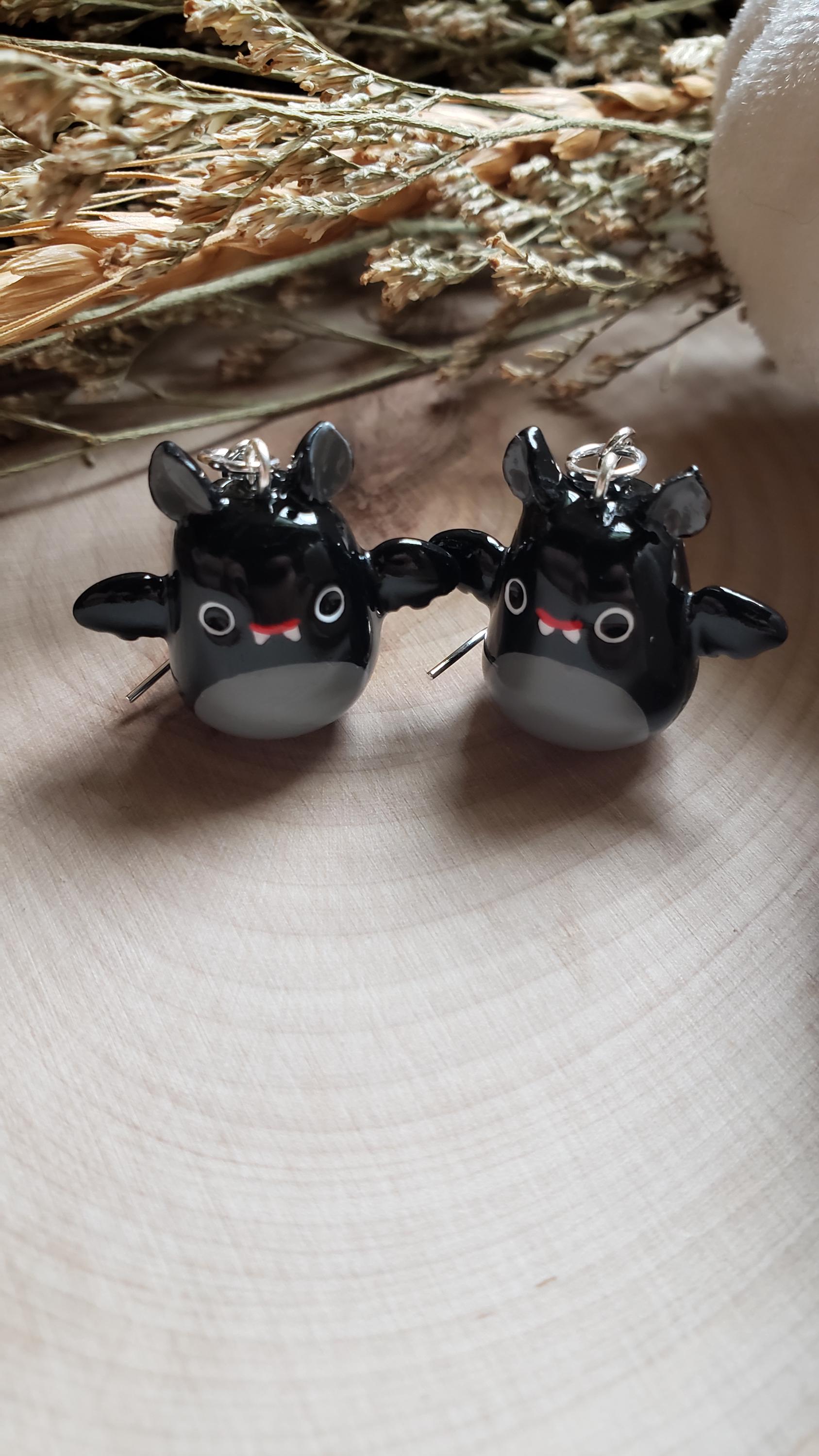 Emily the Bat Halloween Squish Clay Dangle Earrings | Lightweight ...