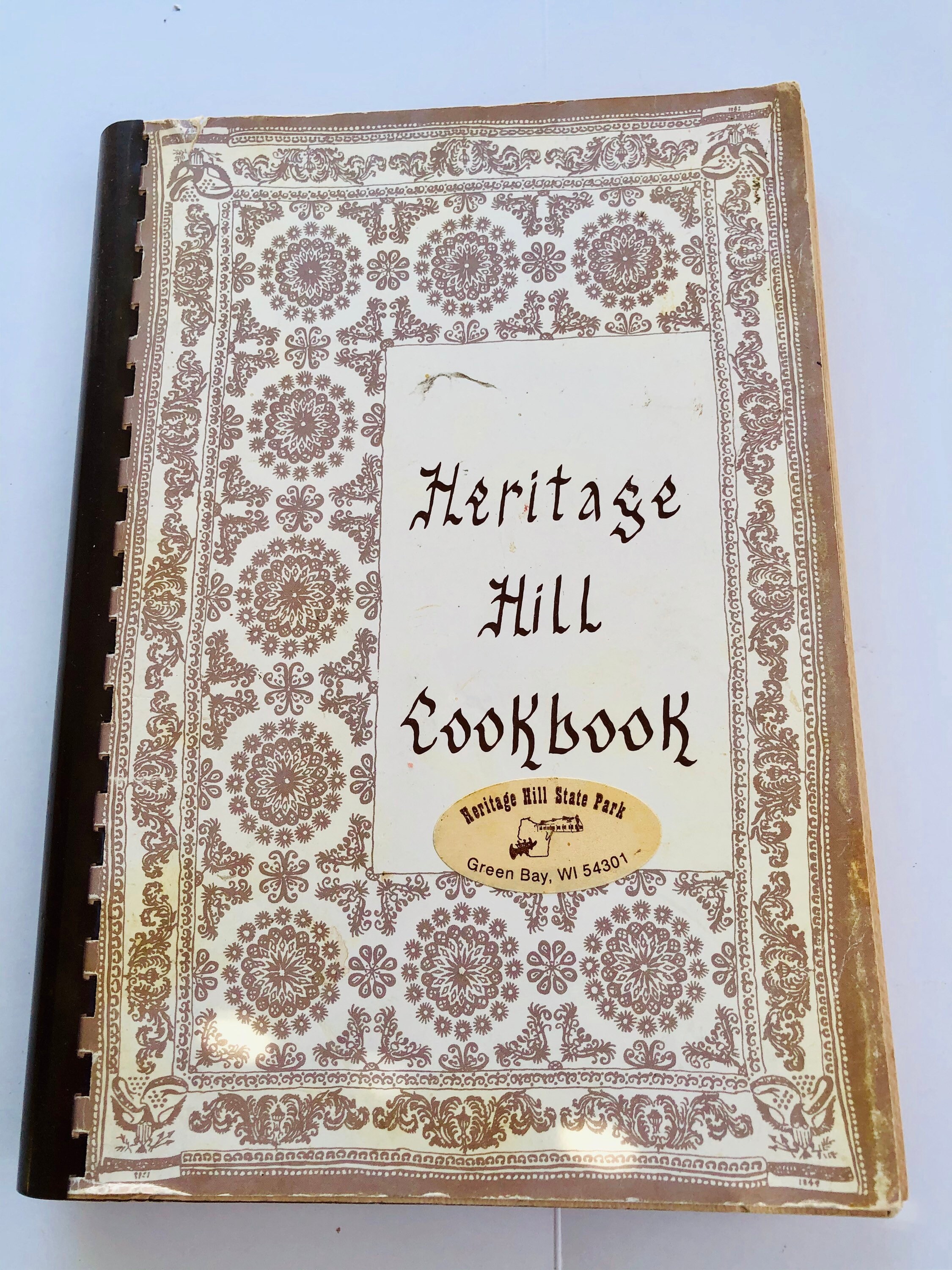 Heritage Hill Cookbook Vintage Cookbook Green Bay, Wisconsin Vintage ...