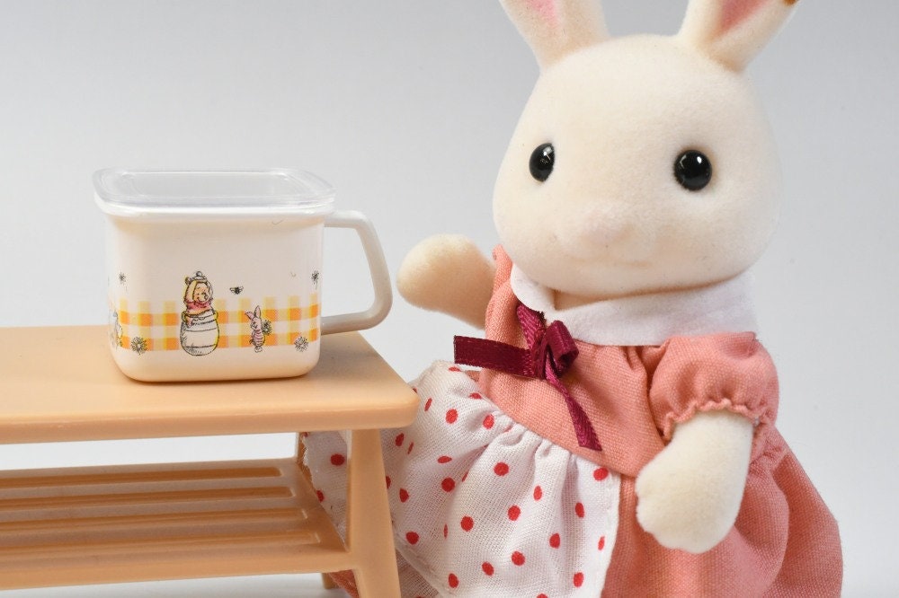 The FUJIHORO Winnie the Pooh Dollhouse Miniature Cooking Diorama ...