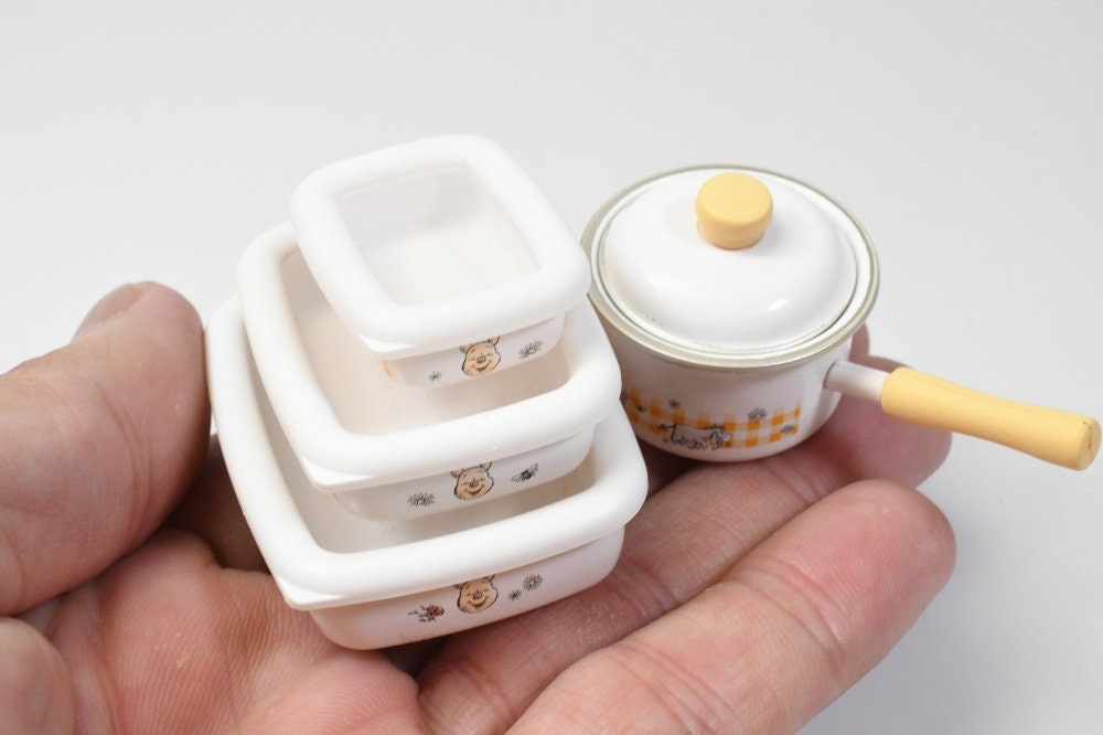 The FUJIHORO Winnie the Pooh Dollhouse Miniature Cooking Diorama ...