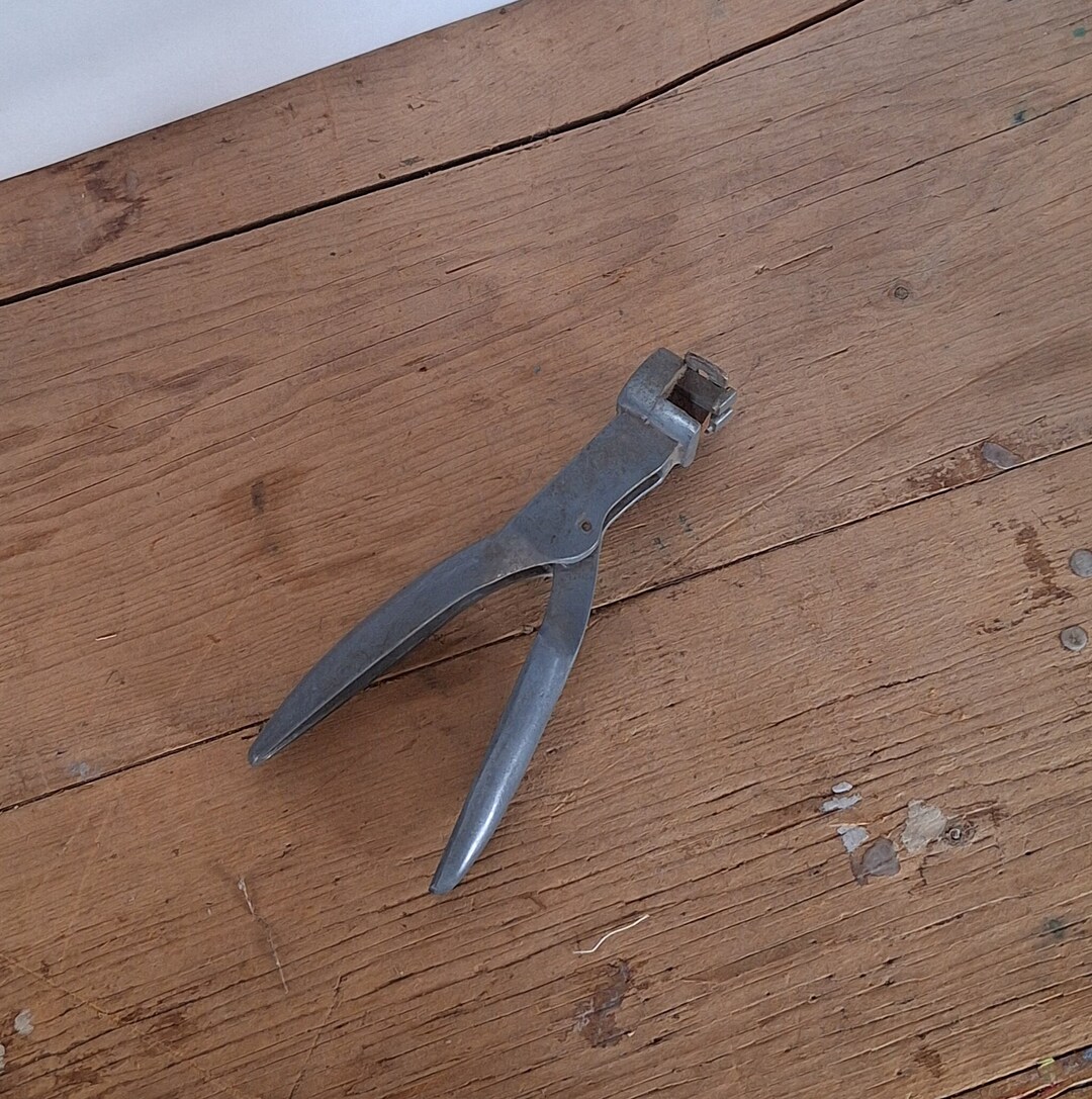 Vintage Metal Punch / Ticket Clipper Tool - Etsy