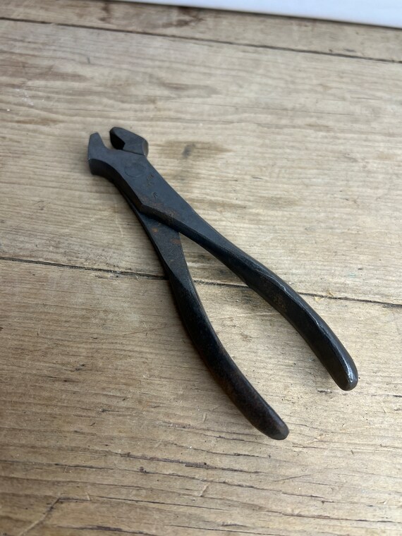 Vintage Set of Nut Pliers. Made by Brindley 1944 Crows Foot Mark. Etsy UK