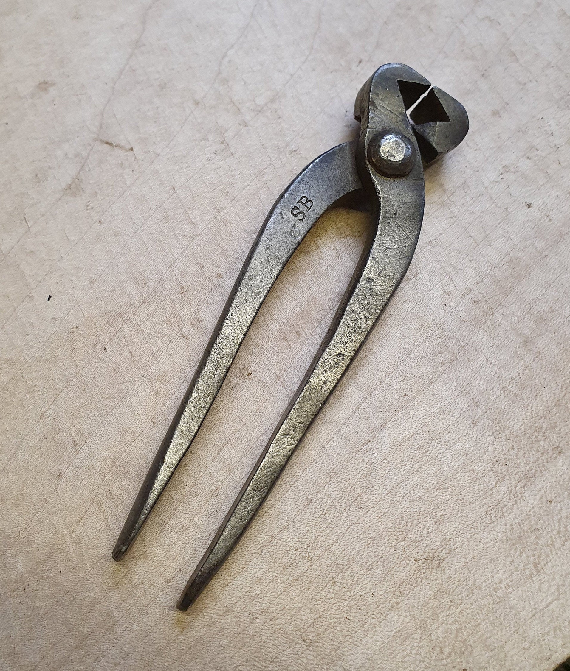 Conjunto Vintage de cuero / pinzas de carpinteros / alicates ...