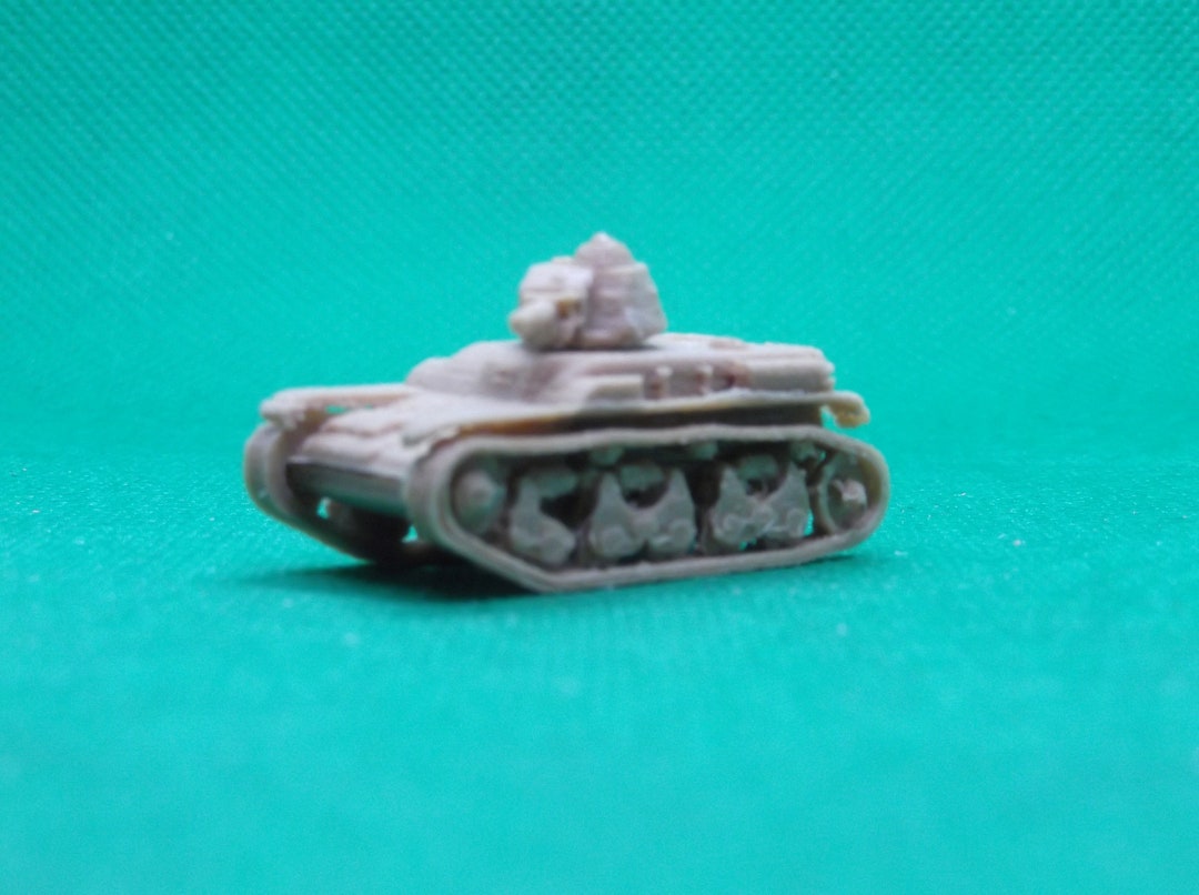 1/100 Scale French Renault R39 Light Tank, World War Two, WW2, Battle ...