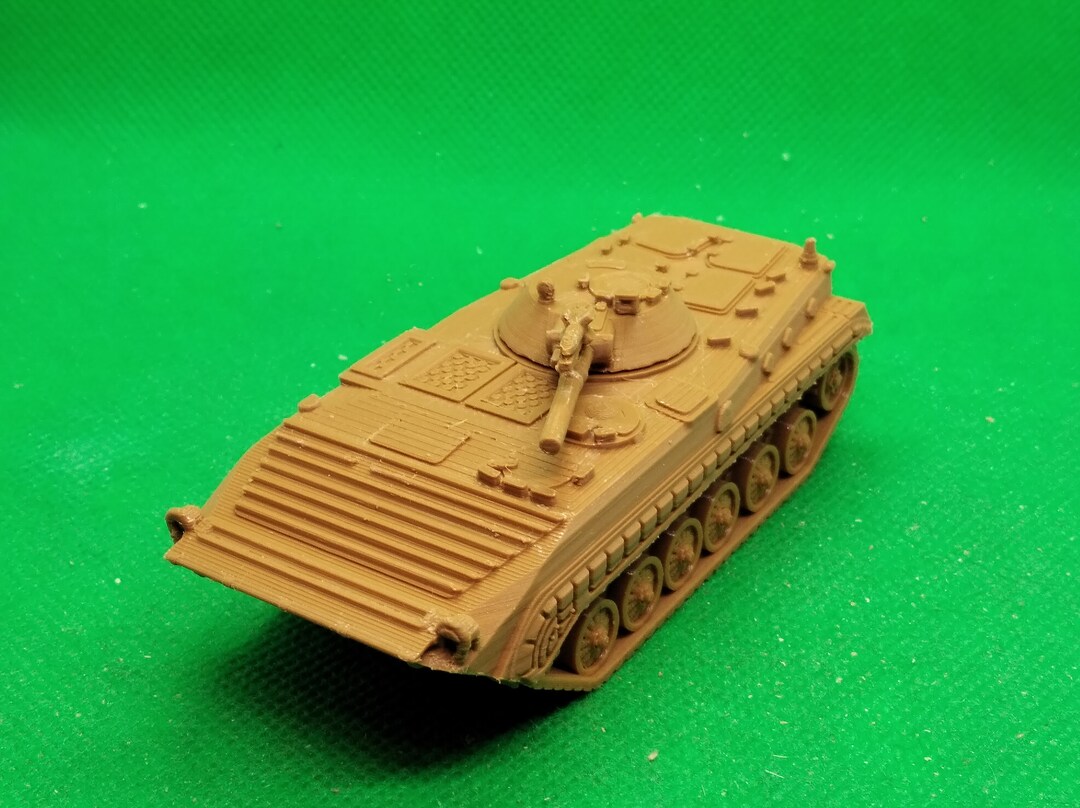 1/72 Scale Soviet BMP-1 Infantry Fighting Vehicle, Warsaw Pact, Yom ...