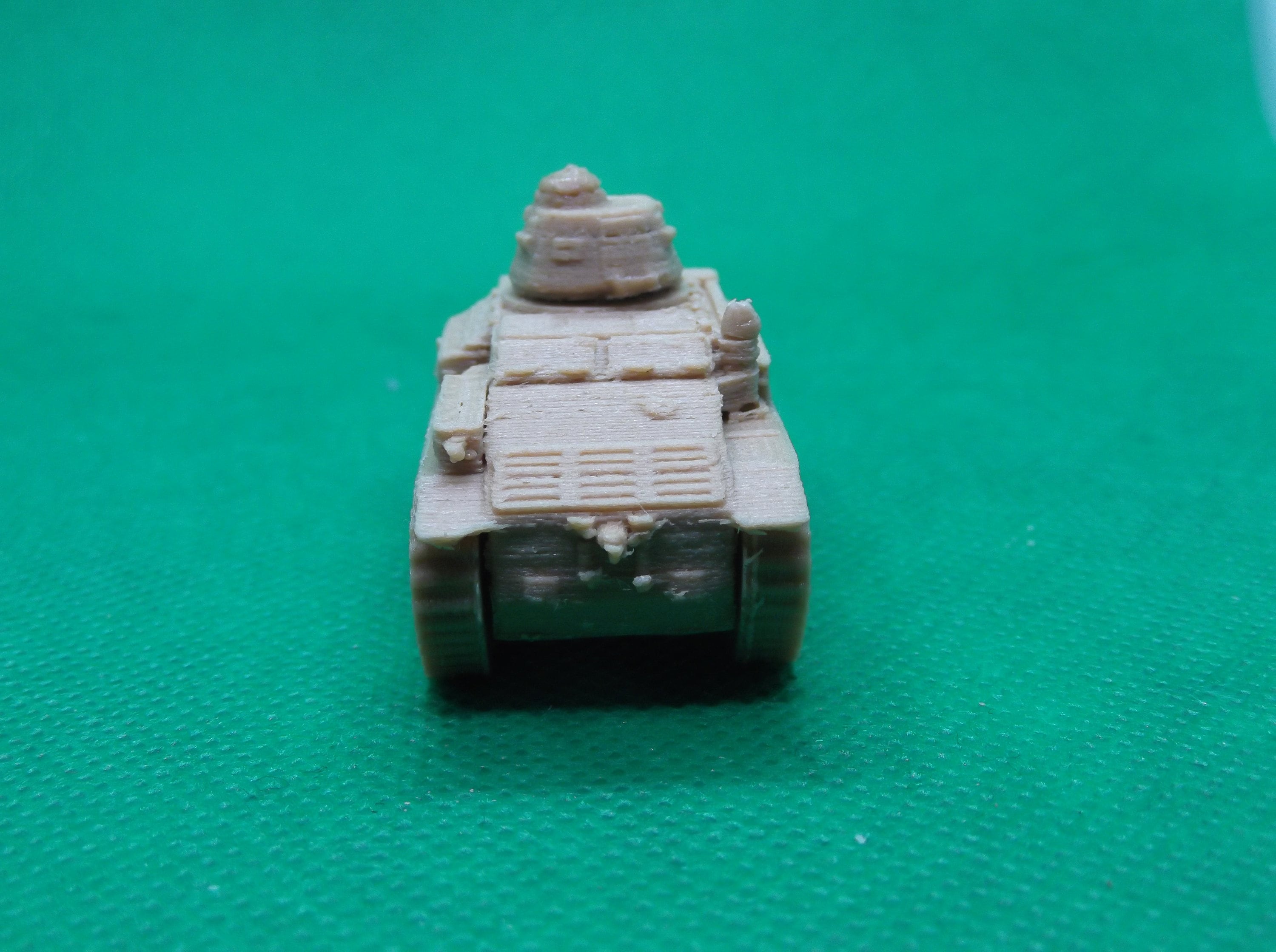 1/100 Scale French Char D2 Medium Tank (early Variant), World War Two ...