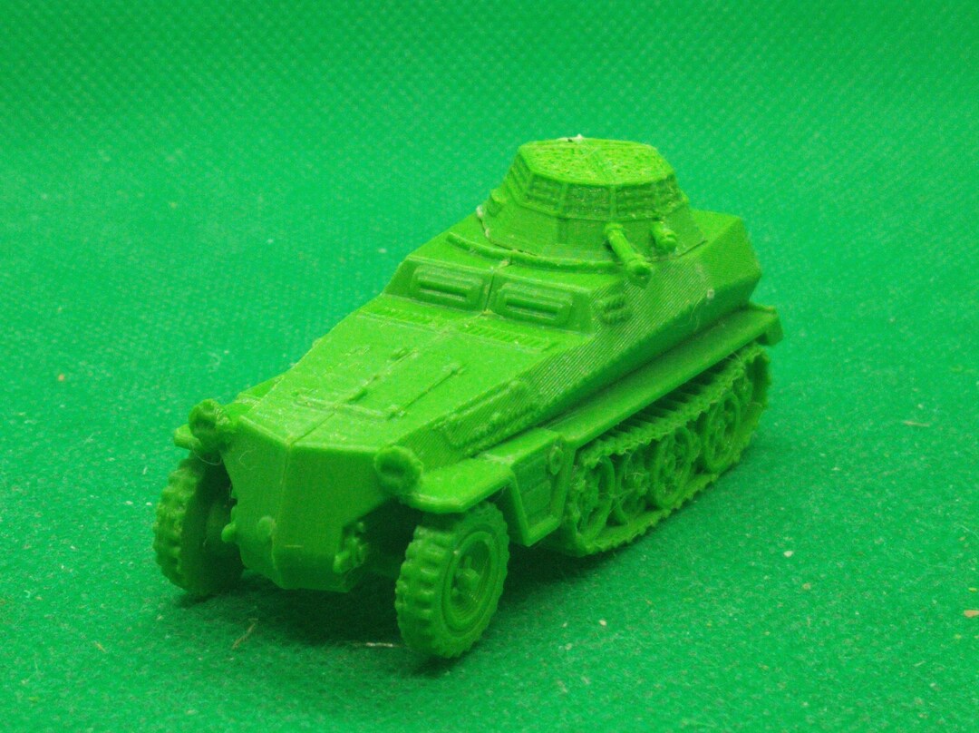 1/72 Scale German Sdkfz 250/9 Reconnaissance Halftrack, World War Two ...