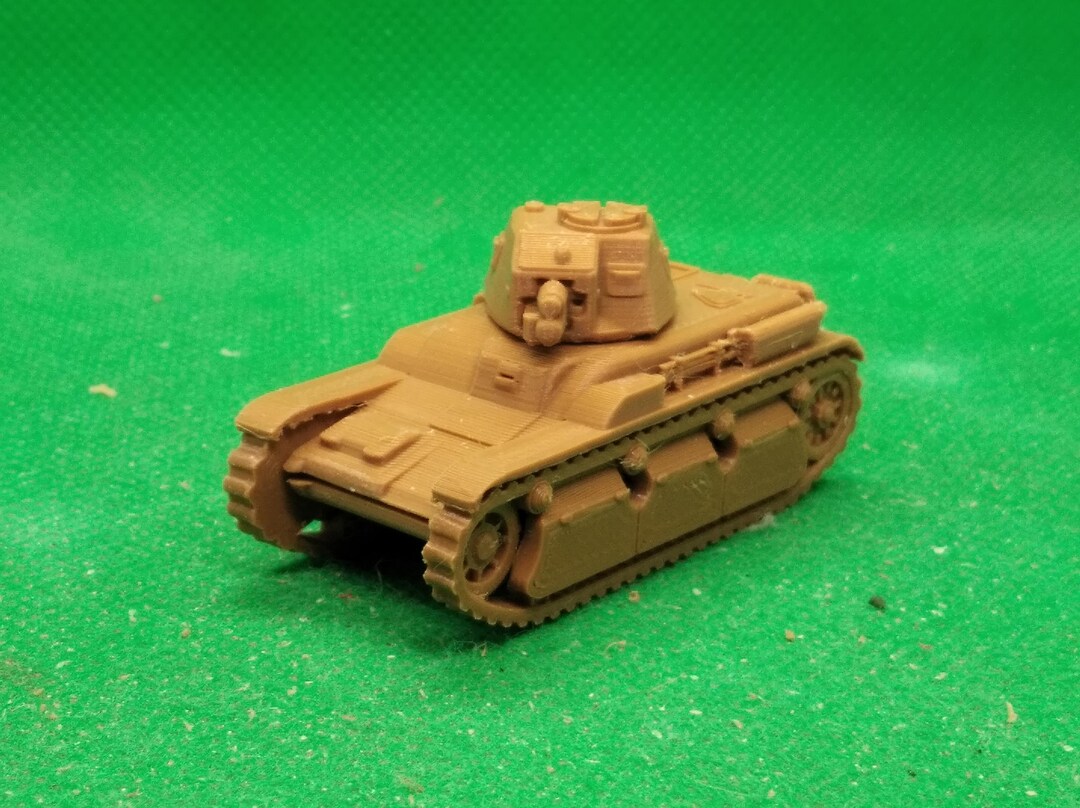 1/72 Scale French Renault R40 Light Tank With German Cupola (SA 18 Gun ...