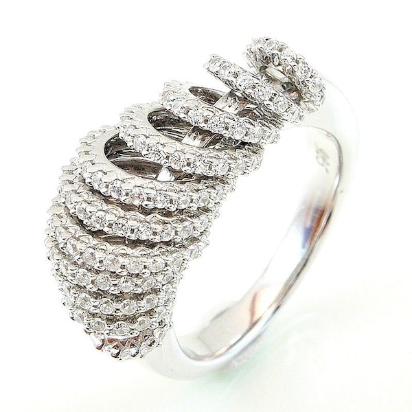 Circle Motion Ring - Etsy