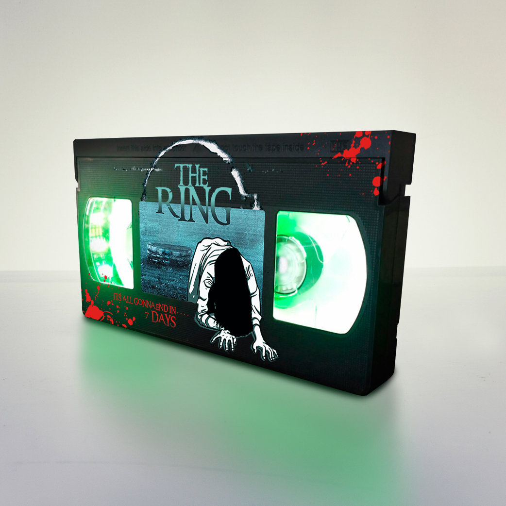 Retro 'the Ring' VHS Lamp: Handmade Horror Movie Decor - Etsy