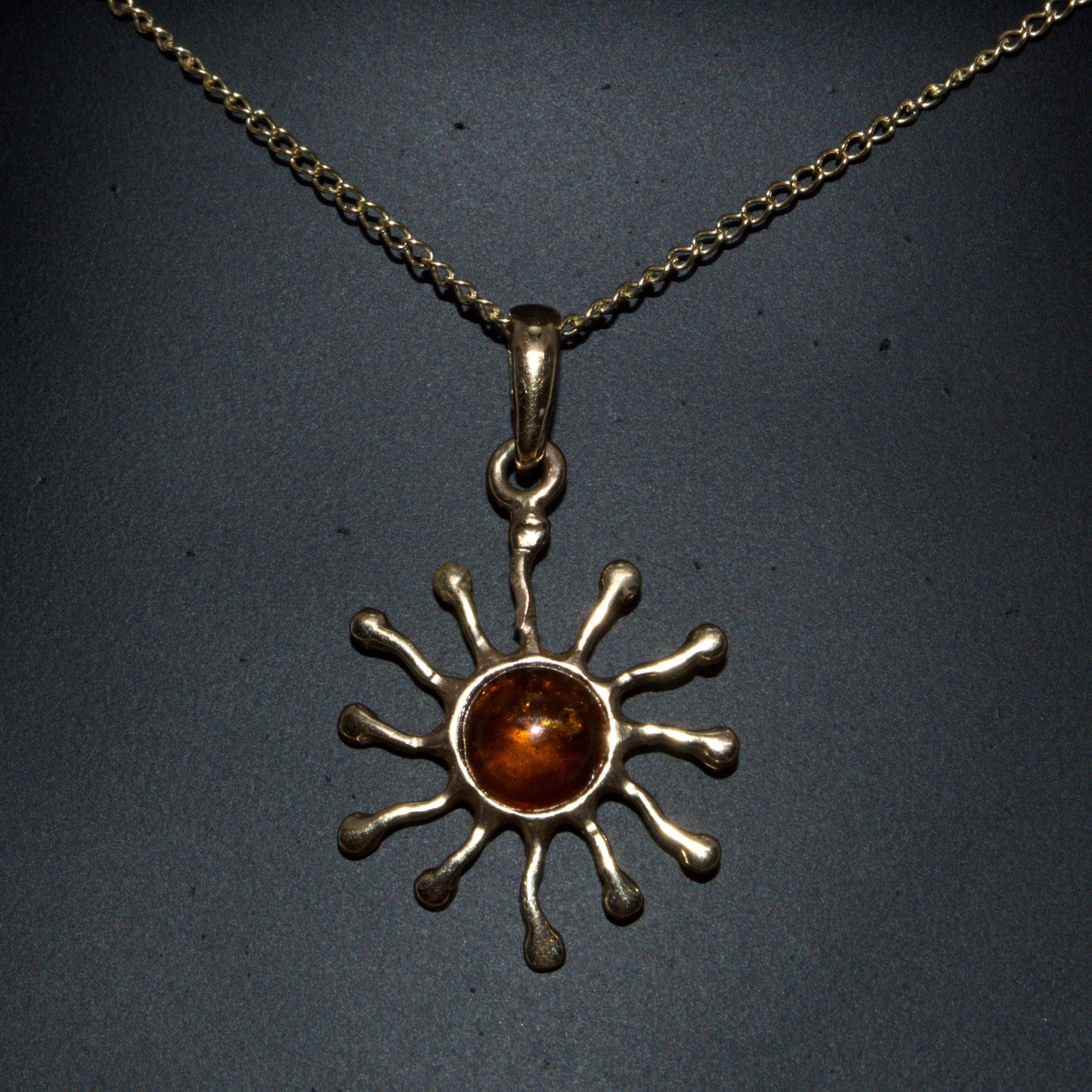 Solid 9ct Gold and Amber Sun Pendant - Etsy