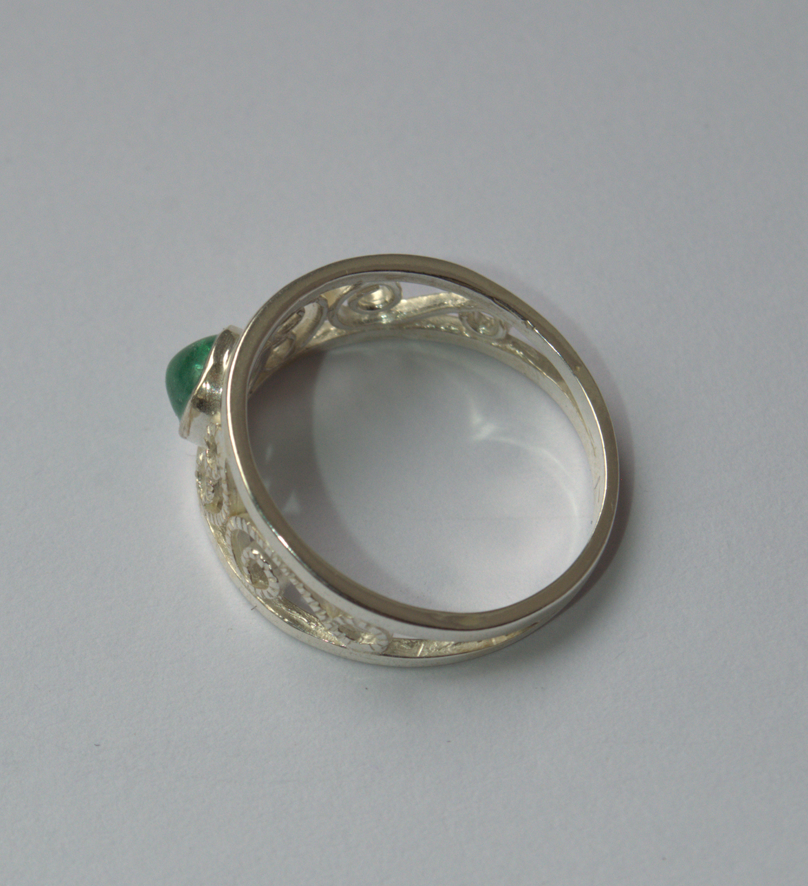 Emerald and Sterling Silver Ring - Etsy
