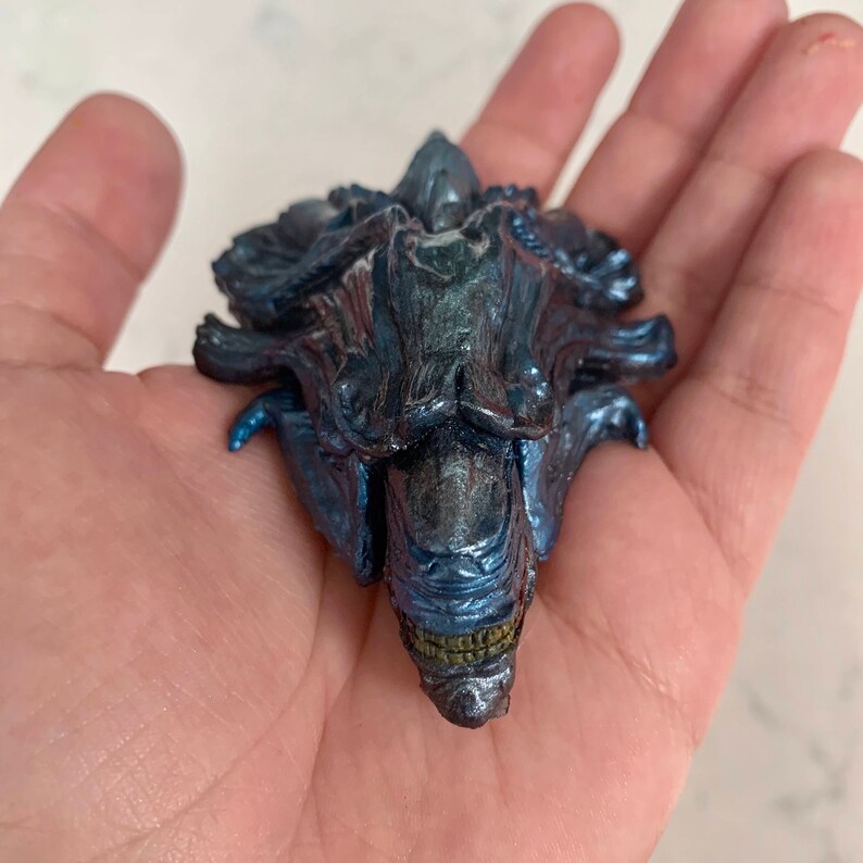 Xenomorph Queen Alien Inspired Brooch/pin - Etsy