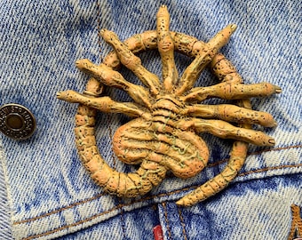Xenomorph Queen Alien Inspired Brooch/pin | Etsy