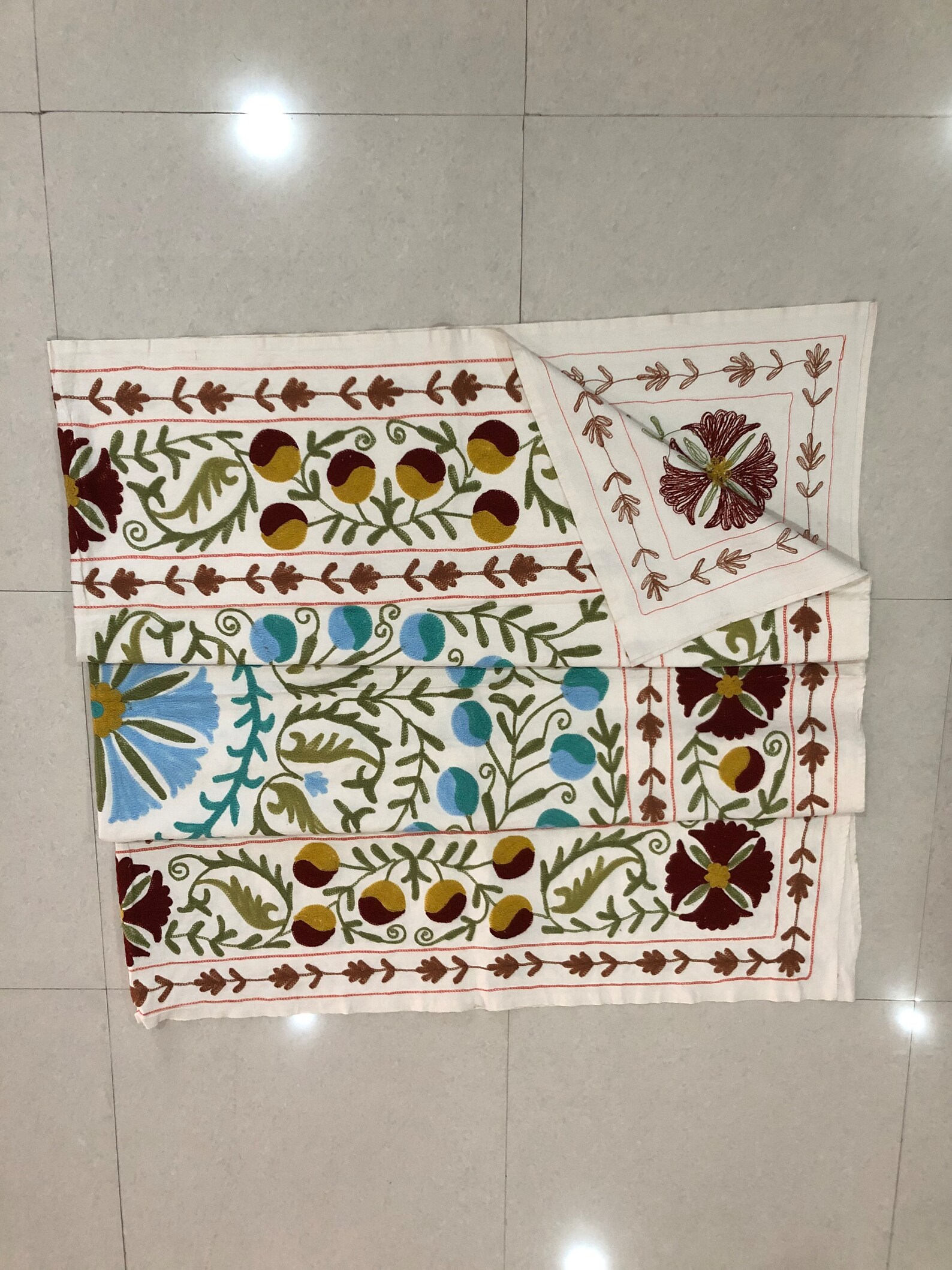 Bohemian Suzani Wall Hanging , Hand Embroidered Suzani Throw , Suzani ...