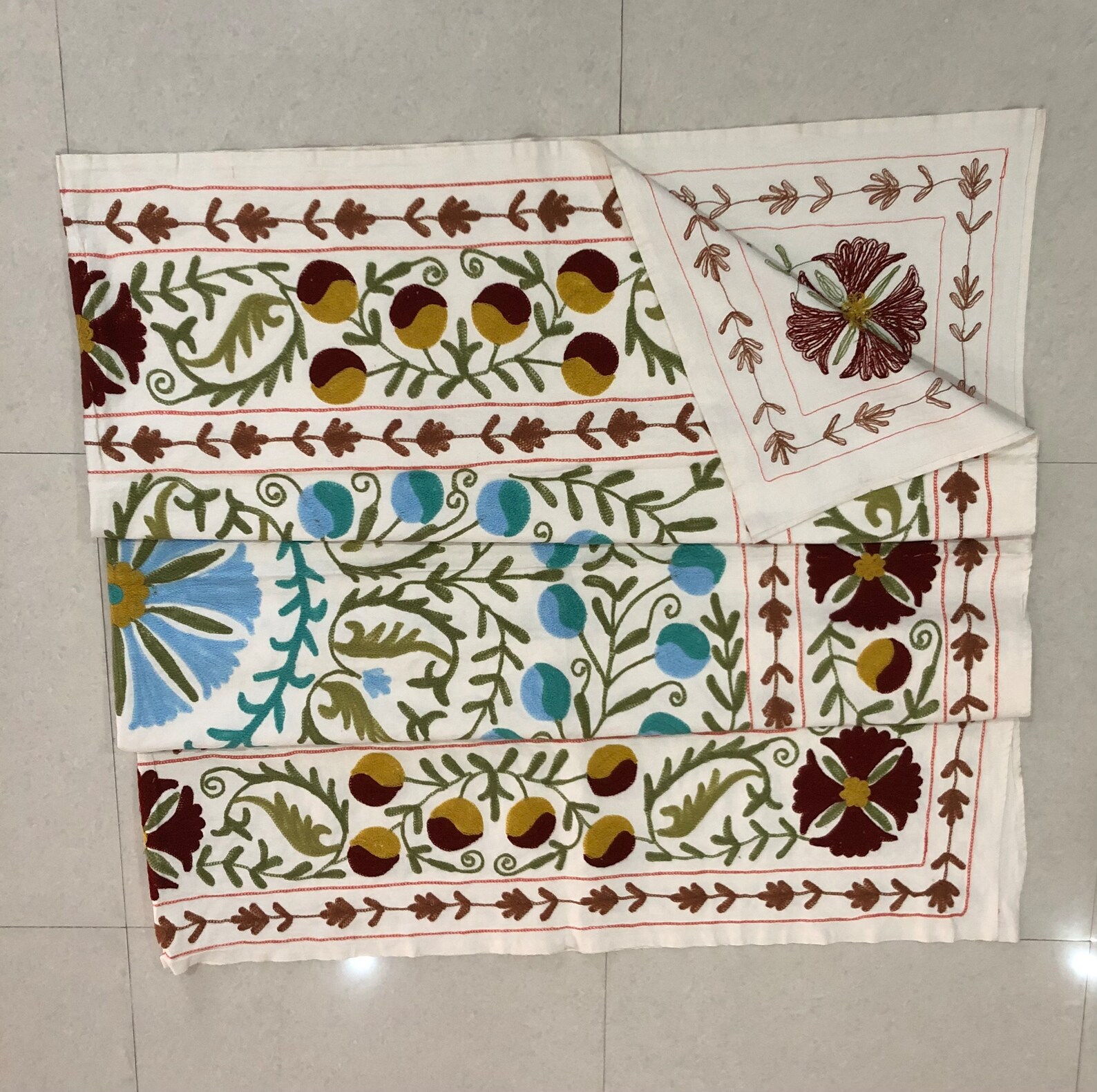Bohemian Suzani Wall Hanging , Hand Embroidered Suzani Throw , Suzani ...