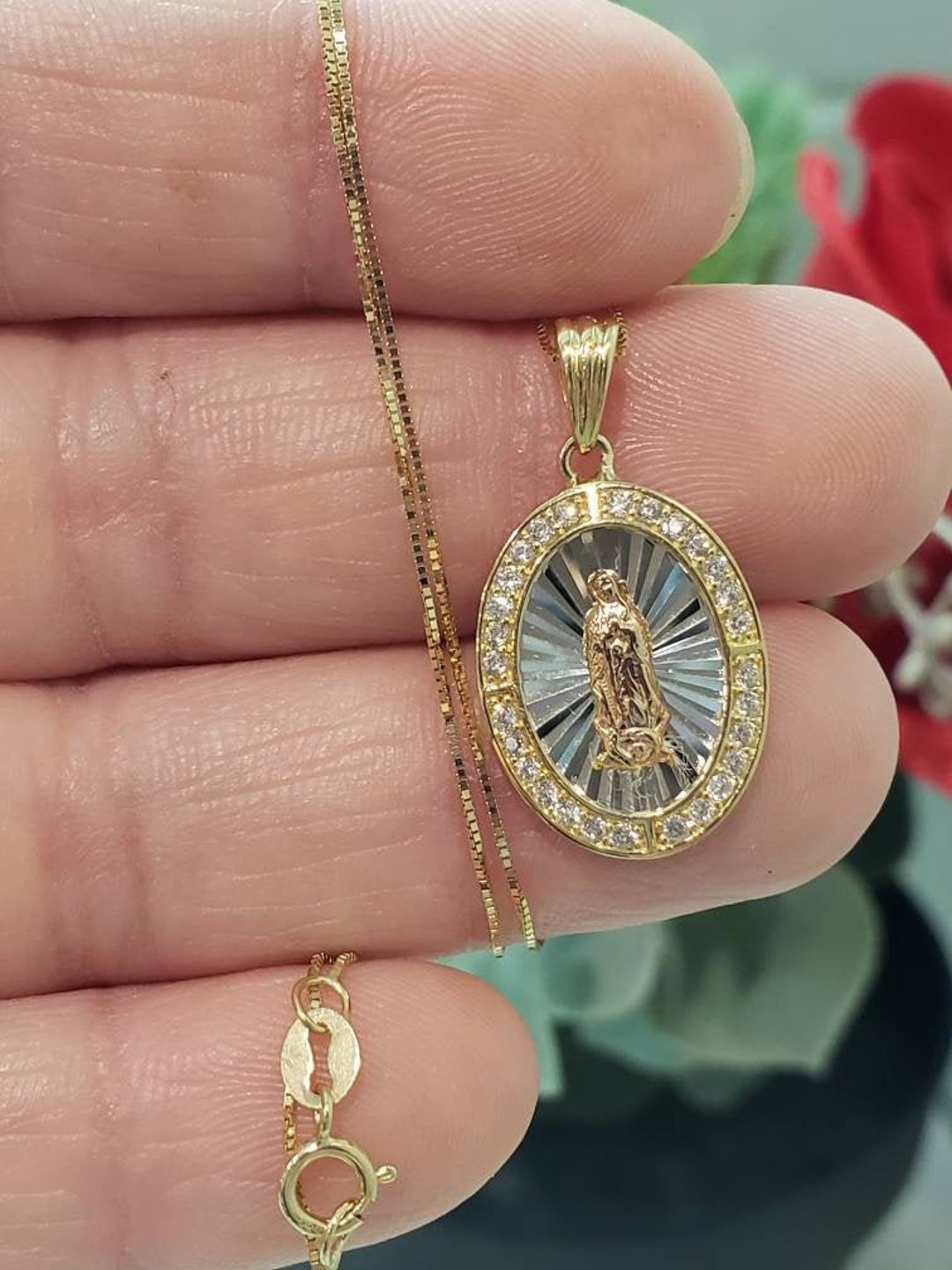 14K Solid Yellow Gold Diamond Cut Guadalupe Oval in Cubic Zirconia ...