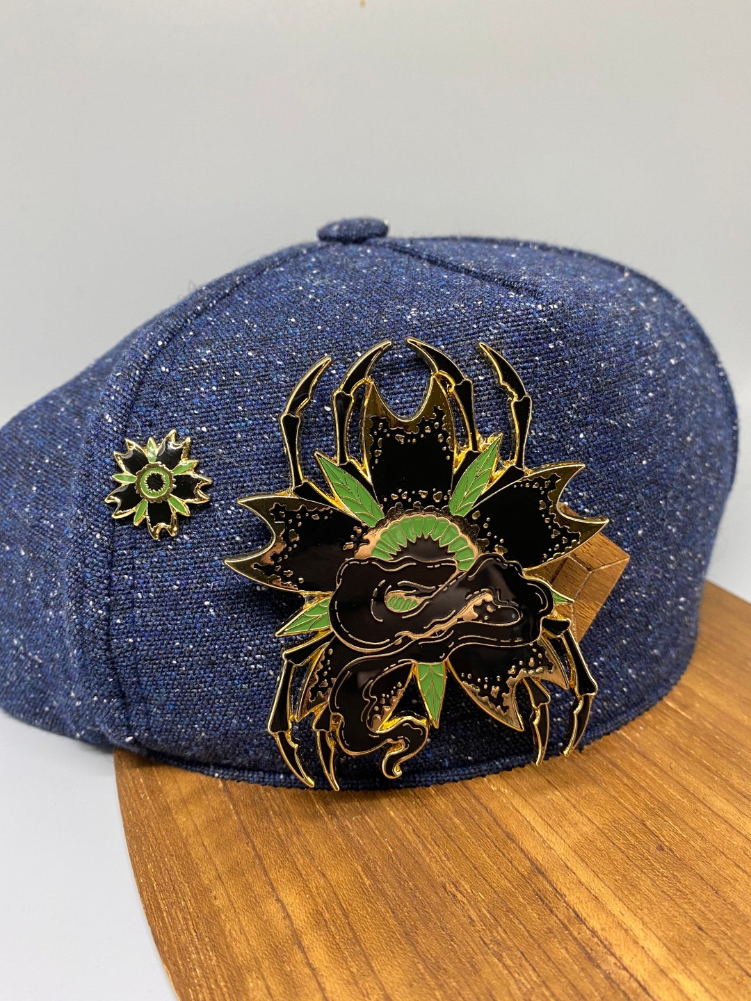 Spider Blossom V3 Loki Variant LE 25 Enamel Pin - Etsy