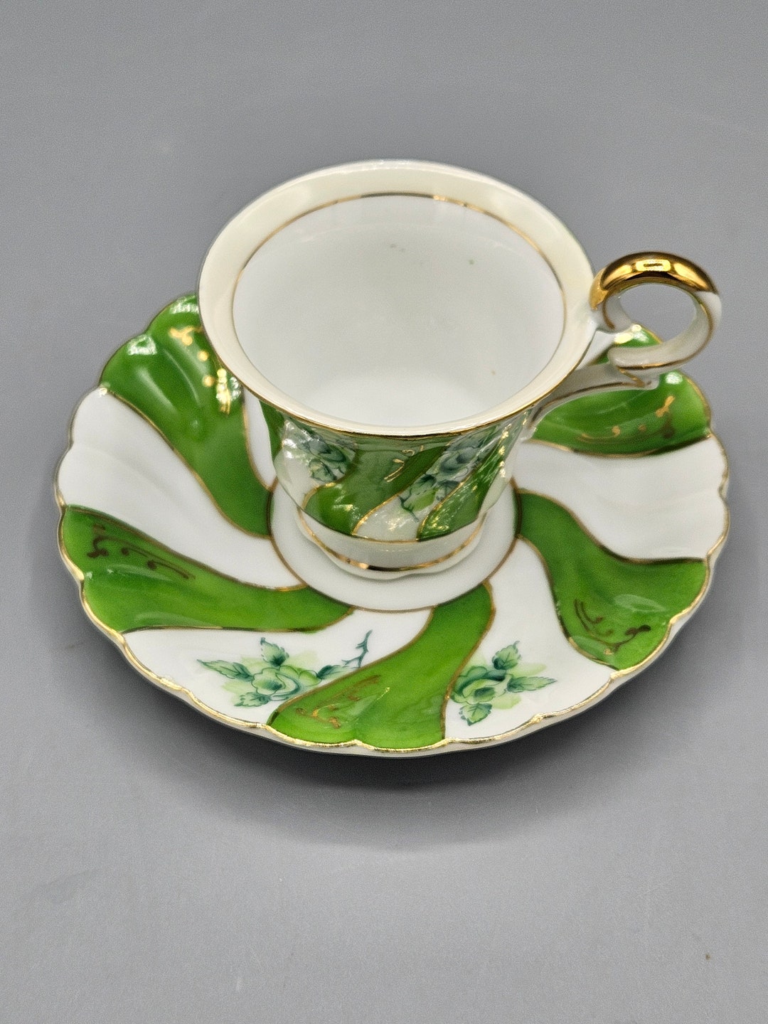 Ucagco China Made in Occupied Japan Hand Painted Green Peppermint Swirl ...