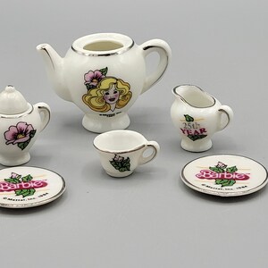 Set of 1984 Barbie Miniature China ~ Two Plates, Creamer, Sugar Bowl W ...
