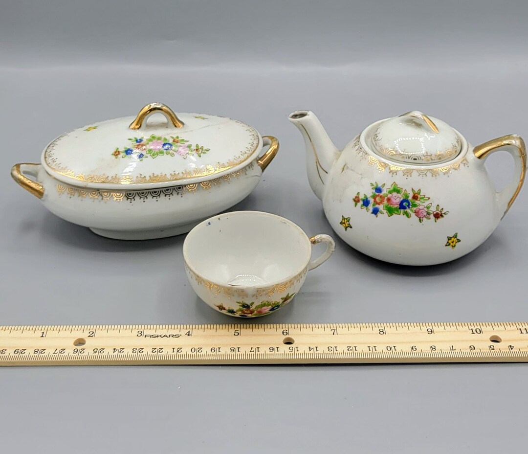 Vintage Japanese Child's Tea Set for Collectors ~ Porcelain Children's ...