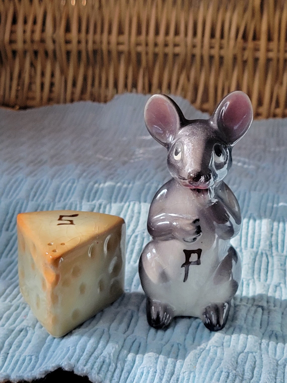 Mid Century Mouse and Cheese Salt & Pepper Shakers ~ Made in Japan ...