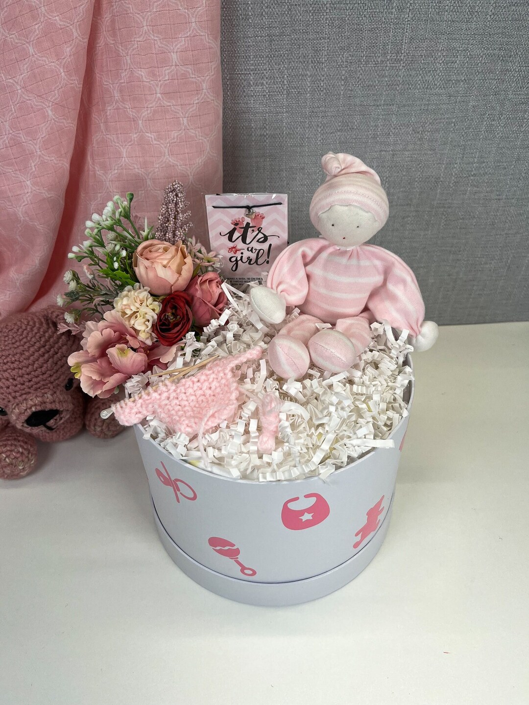 1 Tier Nappy Cake, Baby Shower Decoration, Unique Baby Gift, It's a ...