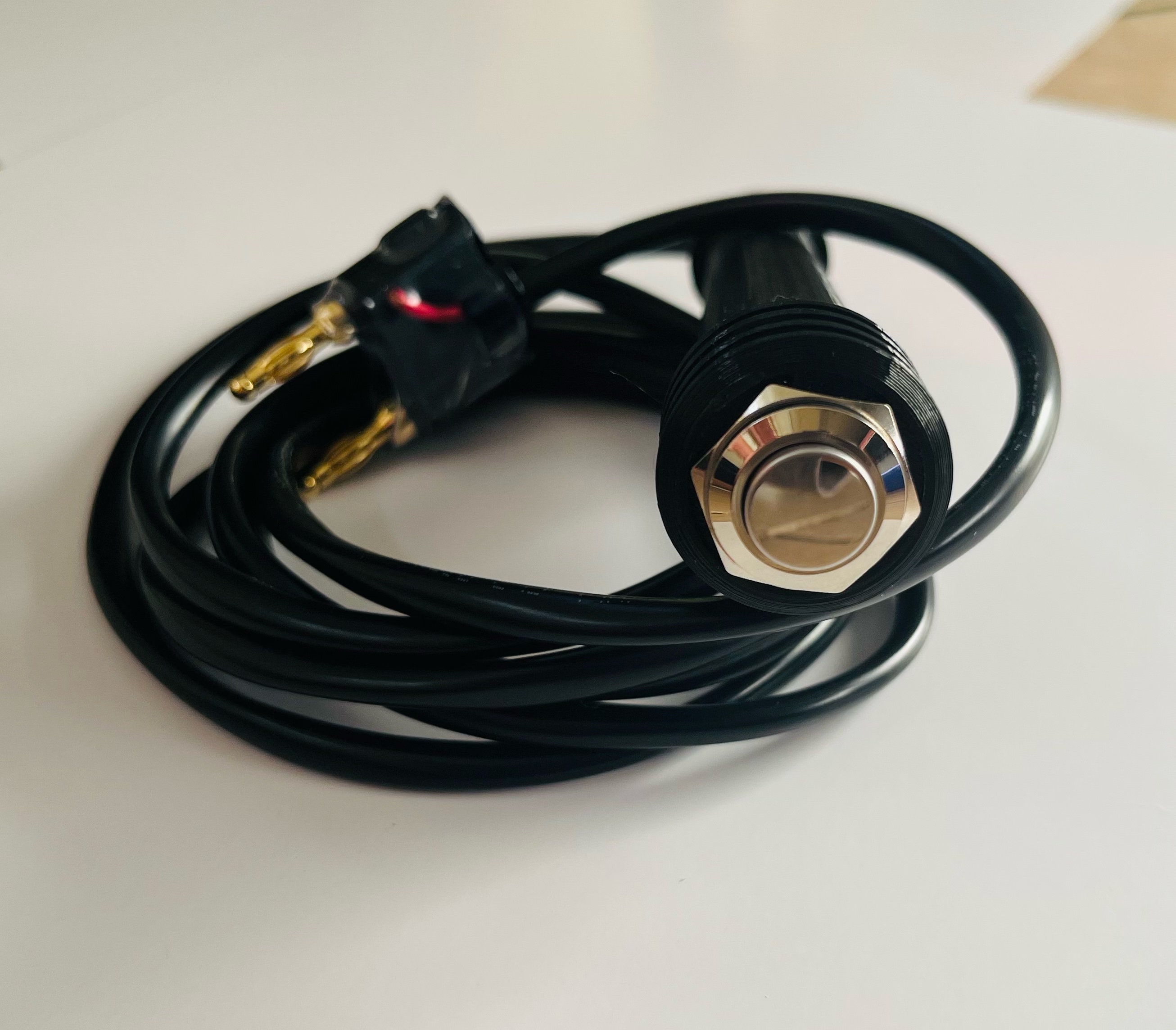 Push Button With Cable and Banana Plug Most Often Used as a Swim Backup ...