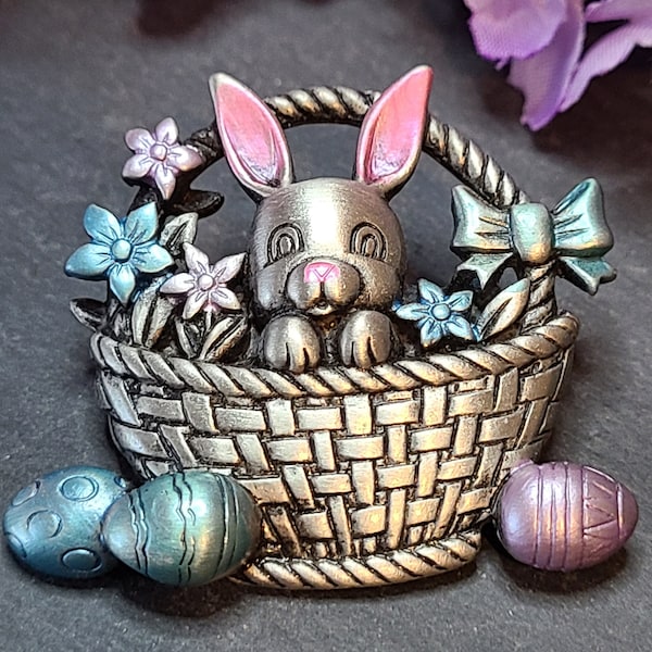 Easter Egg Brooch - Etsy