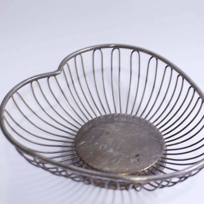 Wire Heart Basket - Etsy