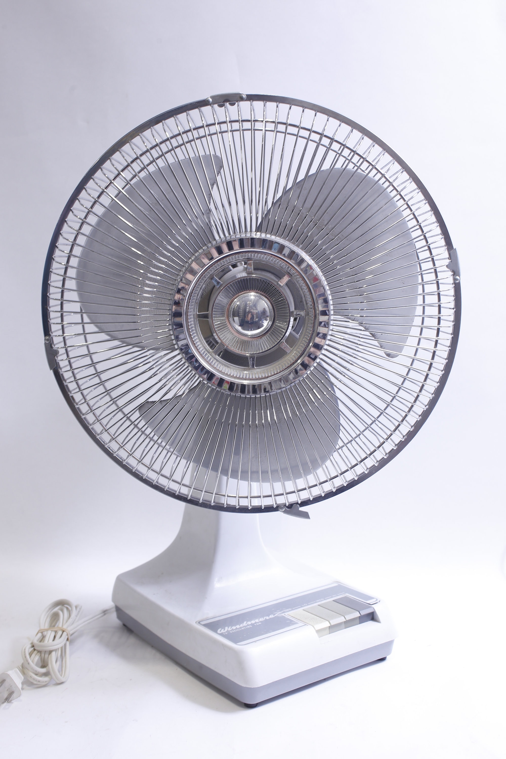 WORKING 1980s Windmere, Table Fan, 12, Oscillating Fan, Three Speed ...