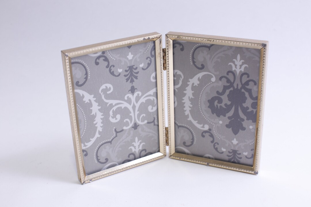 Gold Folding Frames, Vertical, Image Framing, Tabletop, Home Decor ...