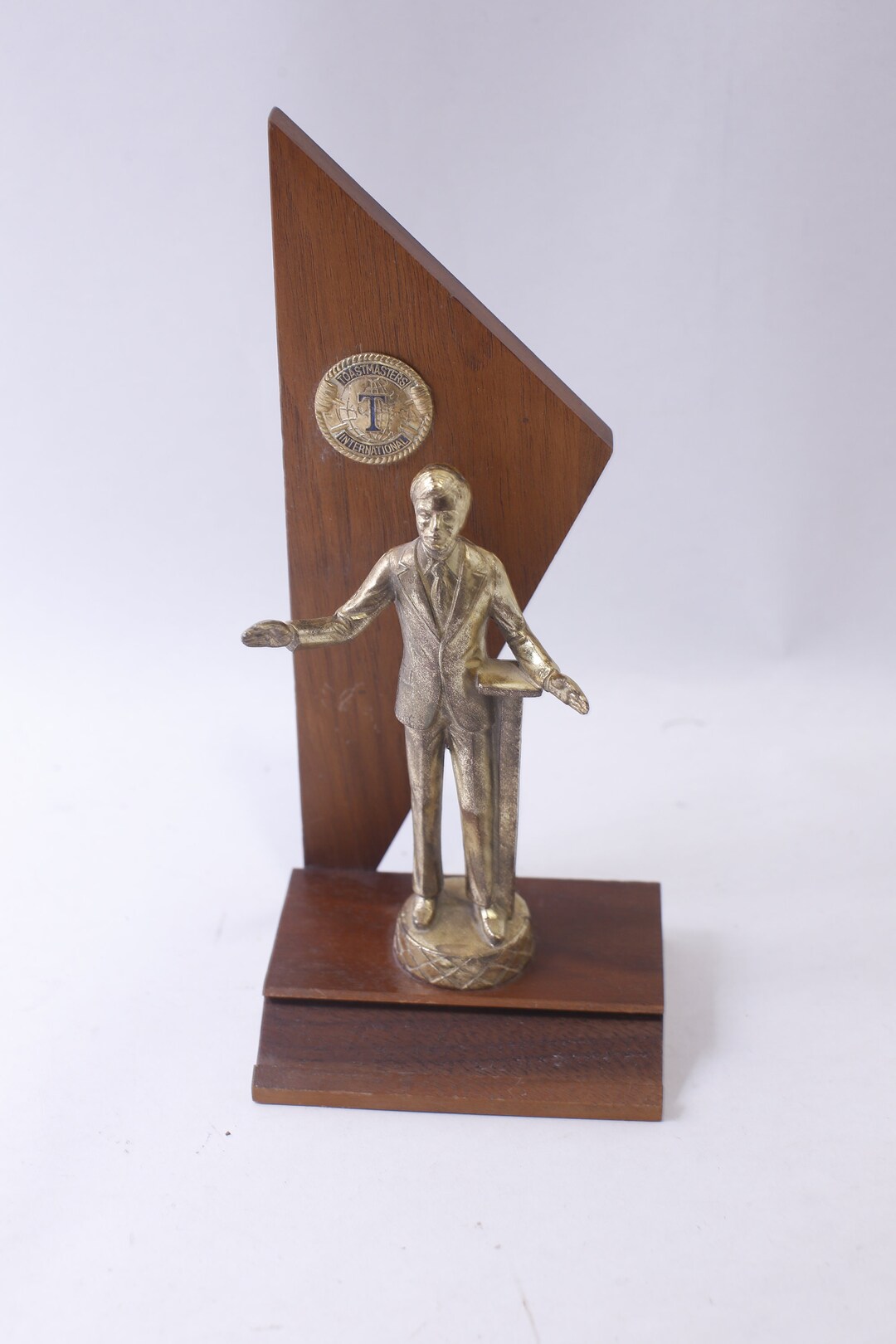 Toastmasters International, Speaker Behind Podium, Trophy, 9 Inches ...