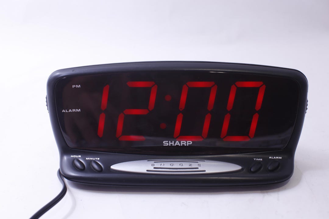 Sharp, Digital Alarm Clock With Large Display Face, Modern, LED Clock ...