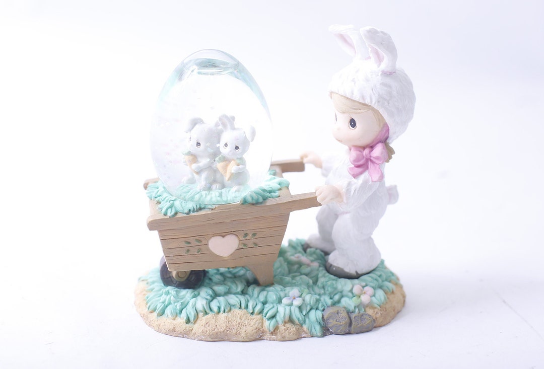 Precious Moments, Cute Easter Bunnies in an Egg, Snowglobe, Ceramic ...