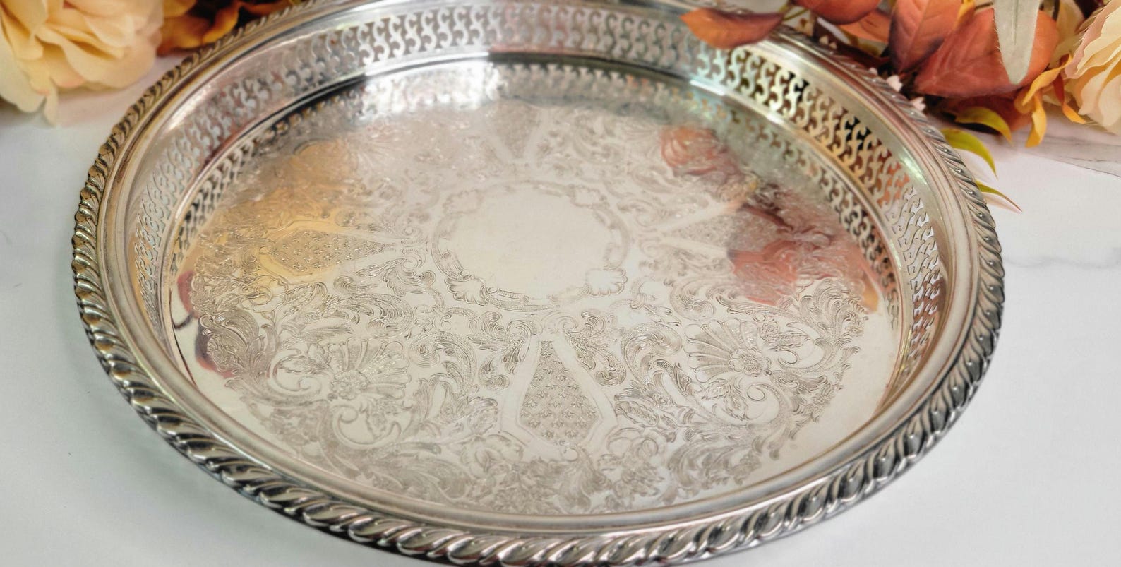 Vintage Oneida Round Silverplate Serving Tray - Gallery Rim and Etched ...