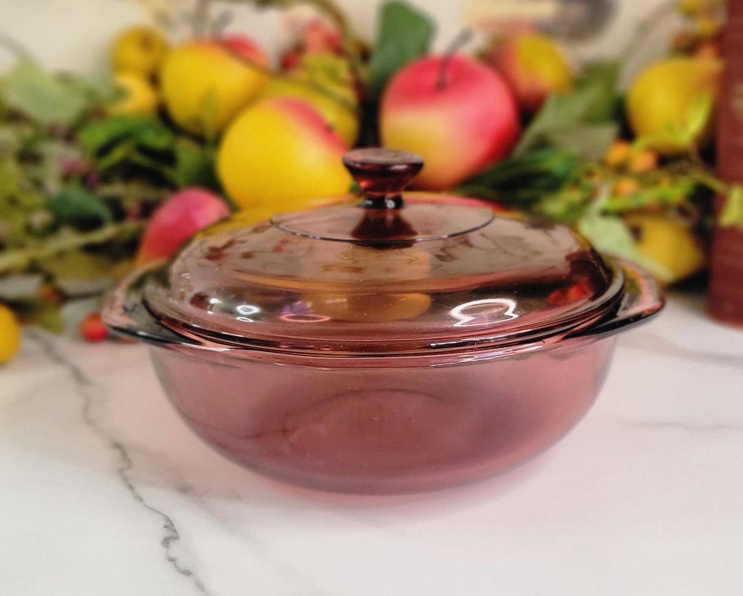 Pyrex Vision Round Casserole Dish With Lid - Cranberry - 1.5L - Vintage ...