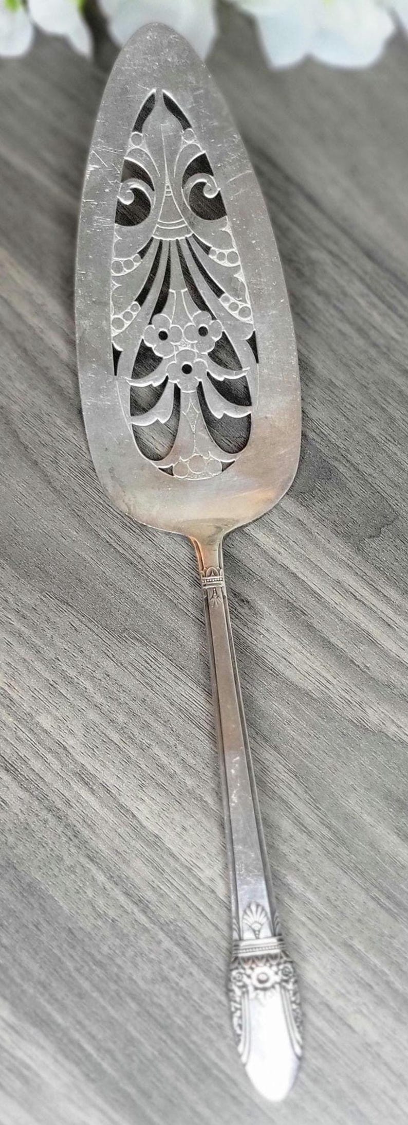 Vintage Pie Server 1847 Rogers Bros FIRST LOVE 1941 Silverplate - Etsy
